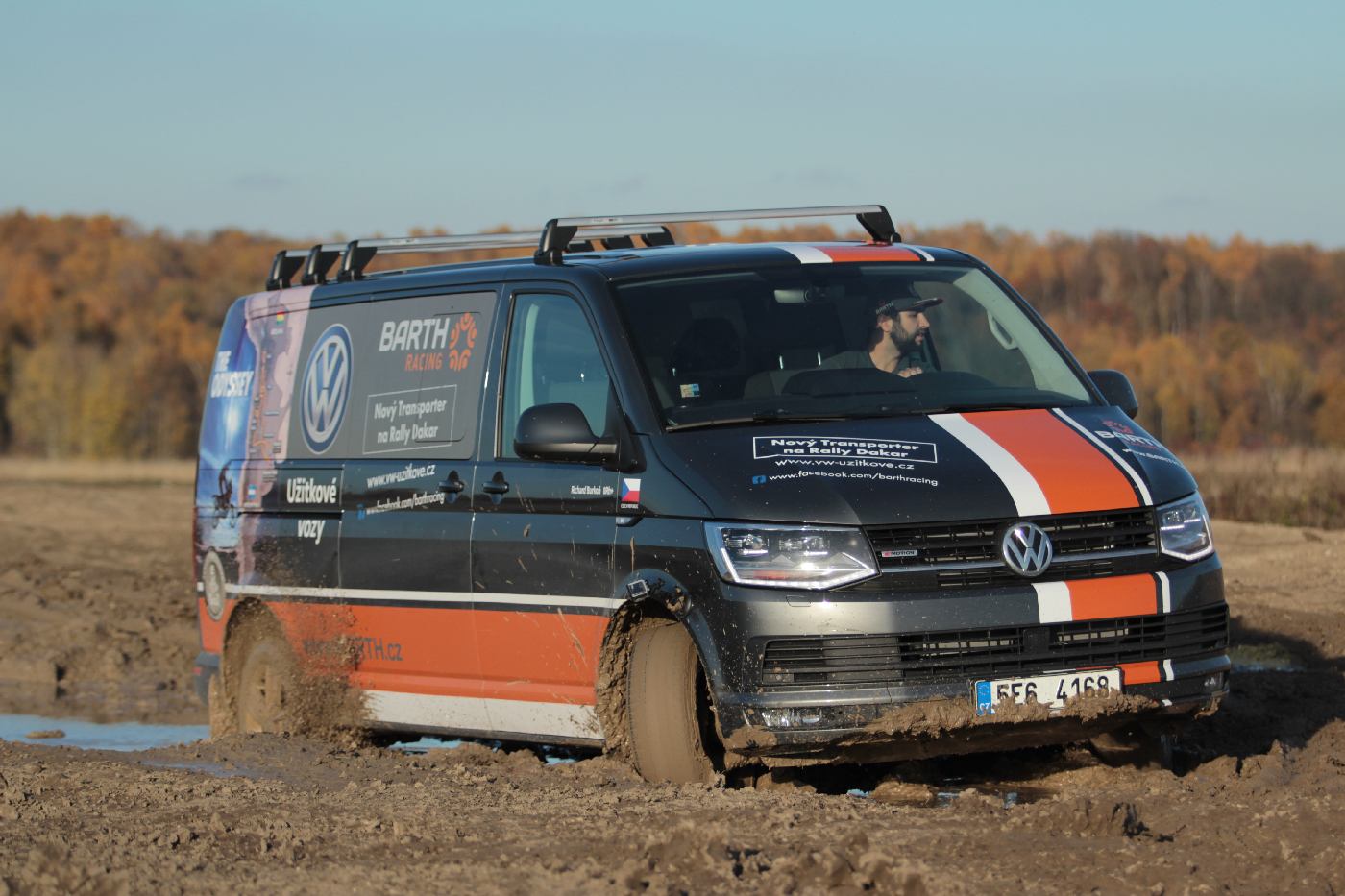 Volkswagen Transporter T6 míří na Rallye Dakar 2016 - VW Scene
